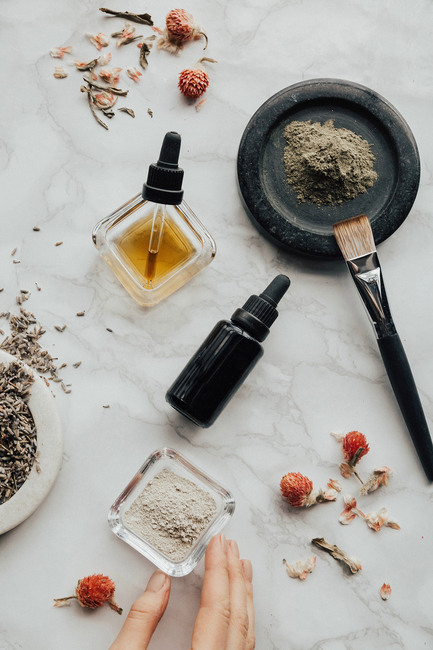 The only guide to sunscreen for Indian skin - Tweak India