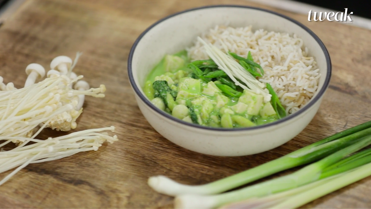 Make this Akshay Kumar favourite, Thai curry, in 15 minutes - Tweak India